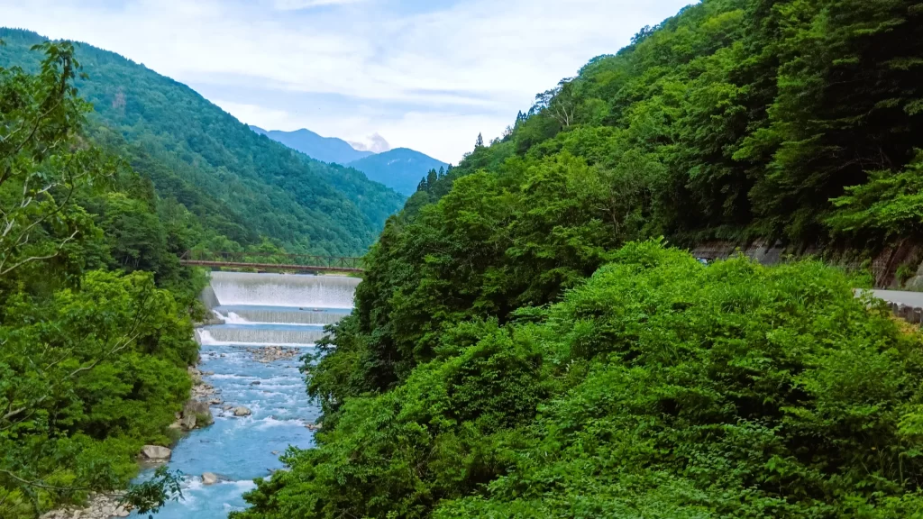 To the Sacred Mountain: A Journey Through Shiramine Part 1 - Kizuna Travel